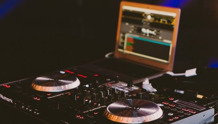 10 Laptop Untuk DJ Terbaik dan Paling Laris